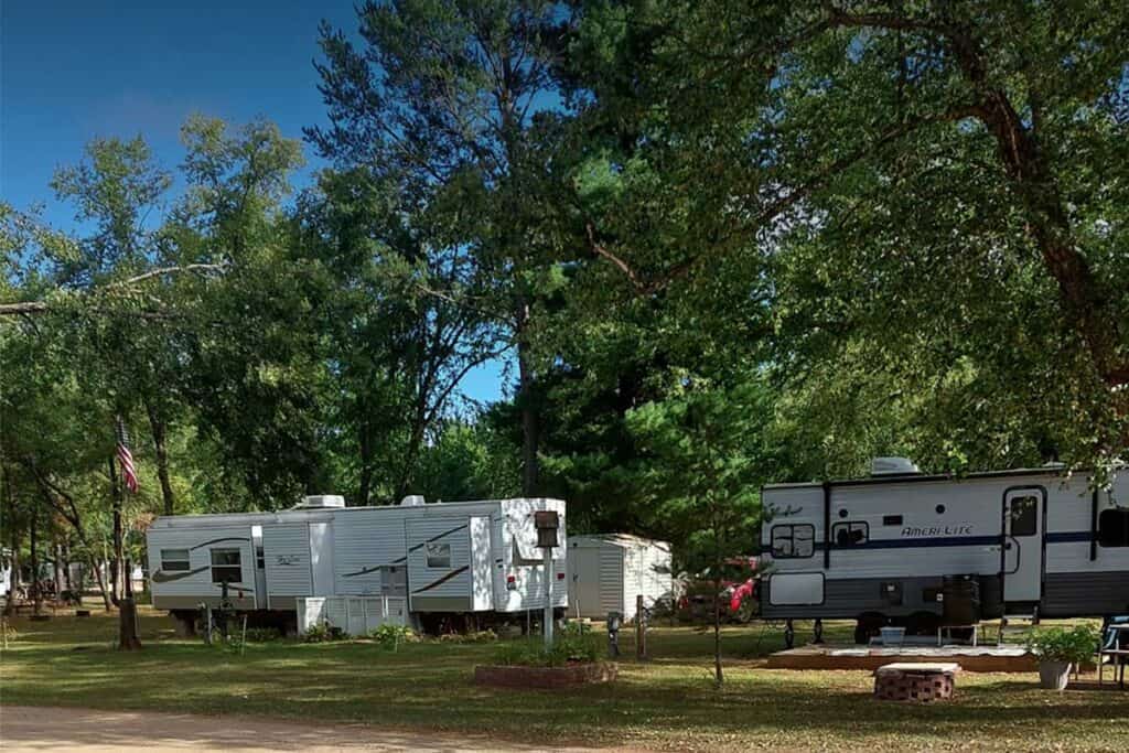 Winding River Campground Near near Castle Rock Lake and Necedah WI.